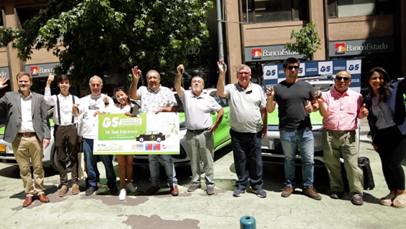 Entregan primeros 20 vehículos del programa Mi Taxi Eléctrico versión ...